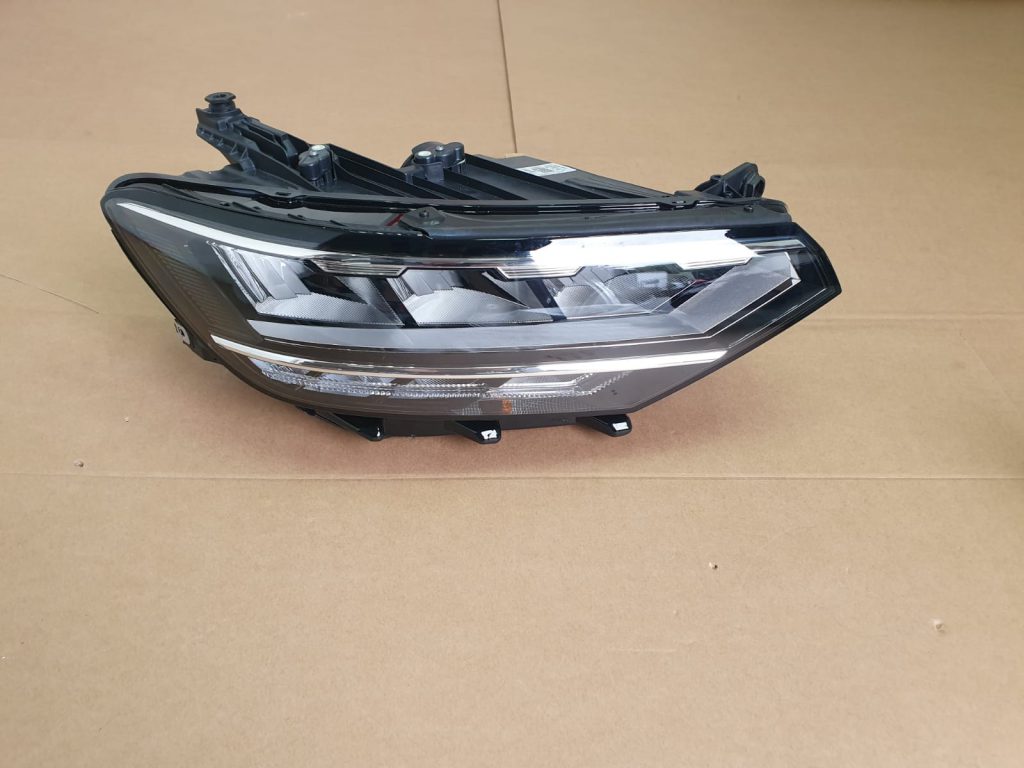 VW Passat B8 3G Facelift Headlight Right 3G1941036P
