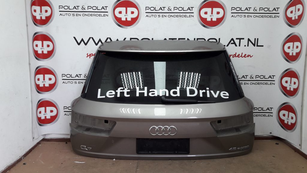 Audi Q7 4M E-tron tailgate with privacy glass