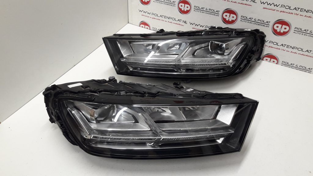 AUDI Q7 4M VOLL LED headlights Set L + R (U.S.A) 4M0941033B