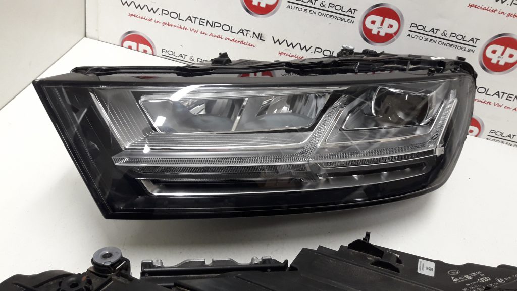 AUDI Q7 4M VOLL LED headlights Set L + R (U.S.A) 4M0941033B
