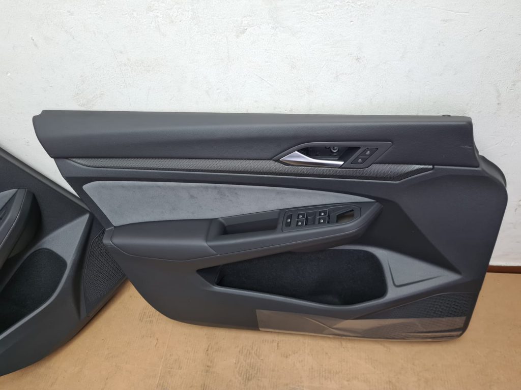 VW Golf 8 R Interior Leather / Alcantara with panels