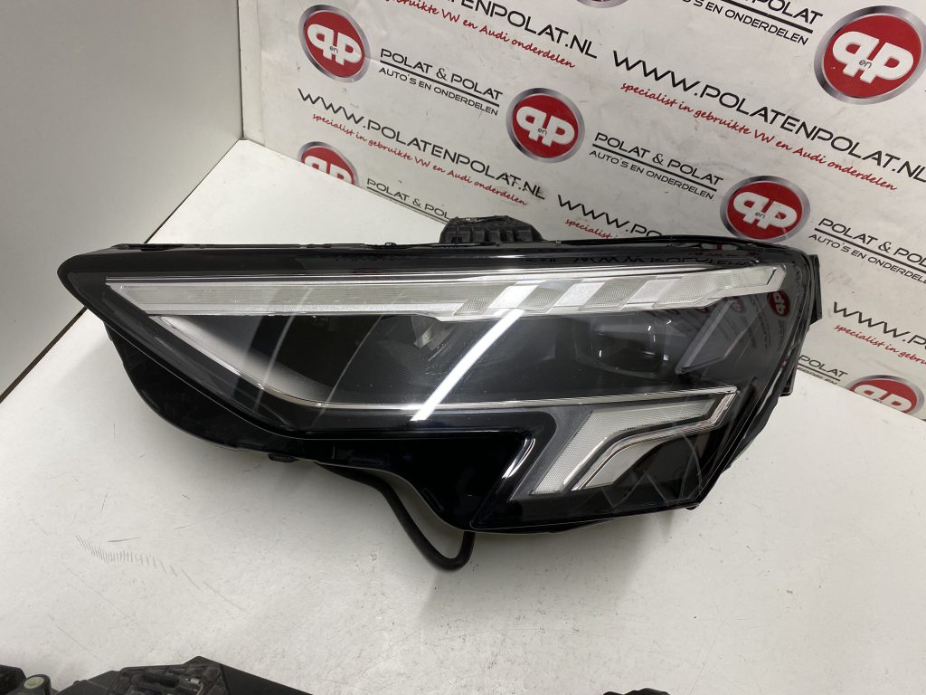 Audi A3 8Y VOLL LED Headlights Set L + R 8Y0941033