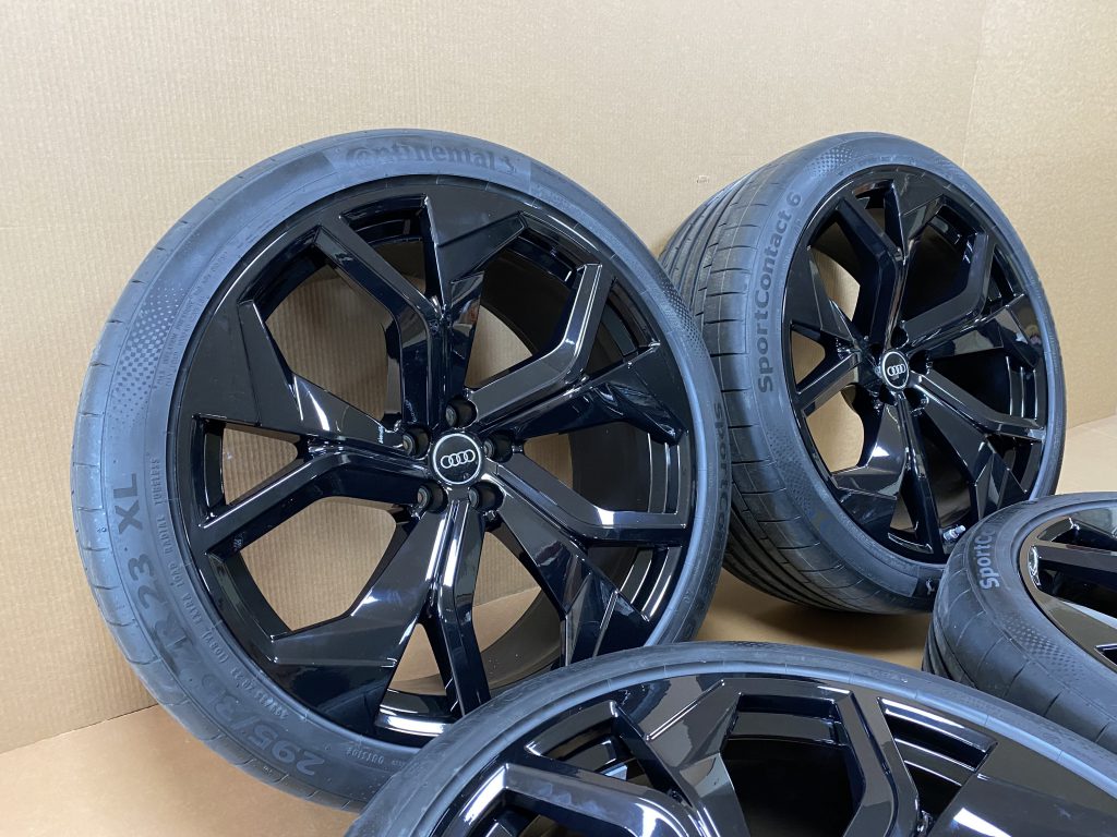 23 inch Audi RSQ8 Q8 4M8 Set of wheels with tires 4M8601025AP