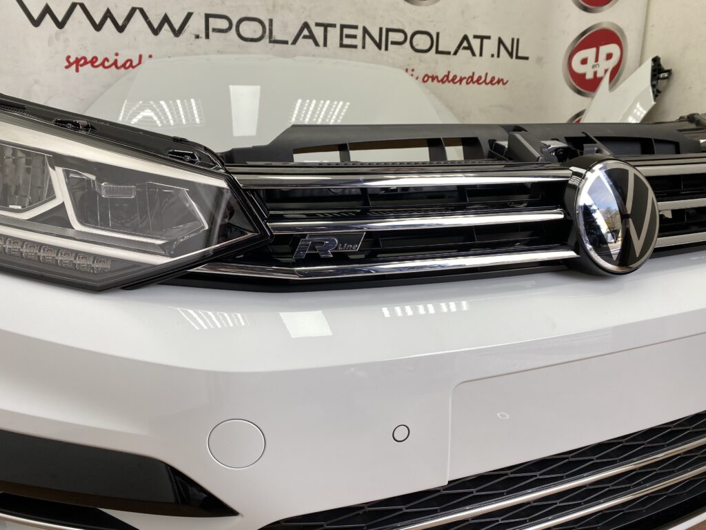 VW Touran 5T R-Line 1.5TSI Front Head Led