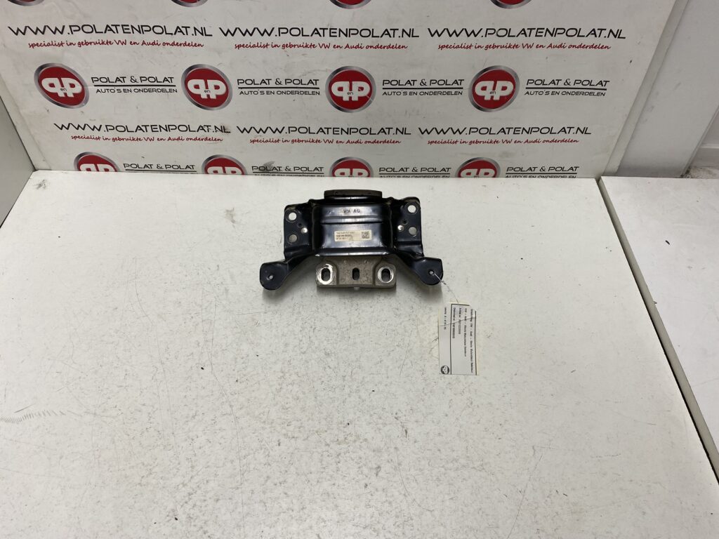 VW - Audi Engine Mount Bucket Mount 5Q0199555BG
