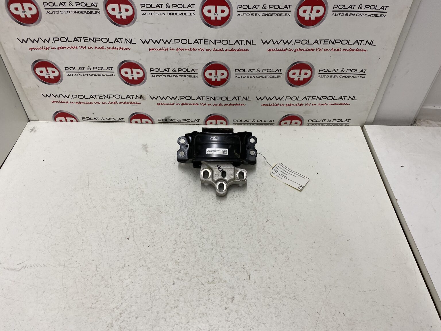 VW Tiguan 5NA Engine Mount Bucket Mount 5QA199555G