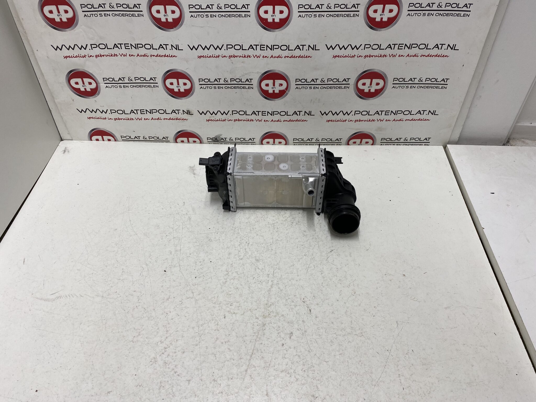 VW - Audi Inlaat Intercooler Nieuw 05C145785C - Polat & Polat