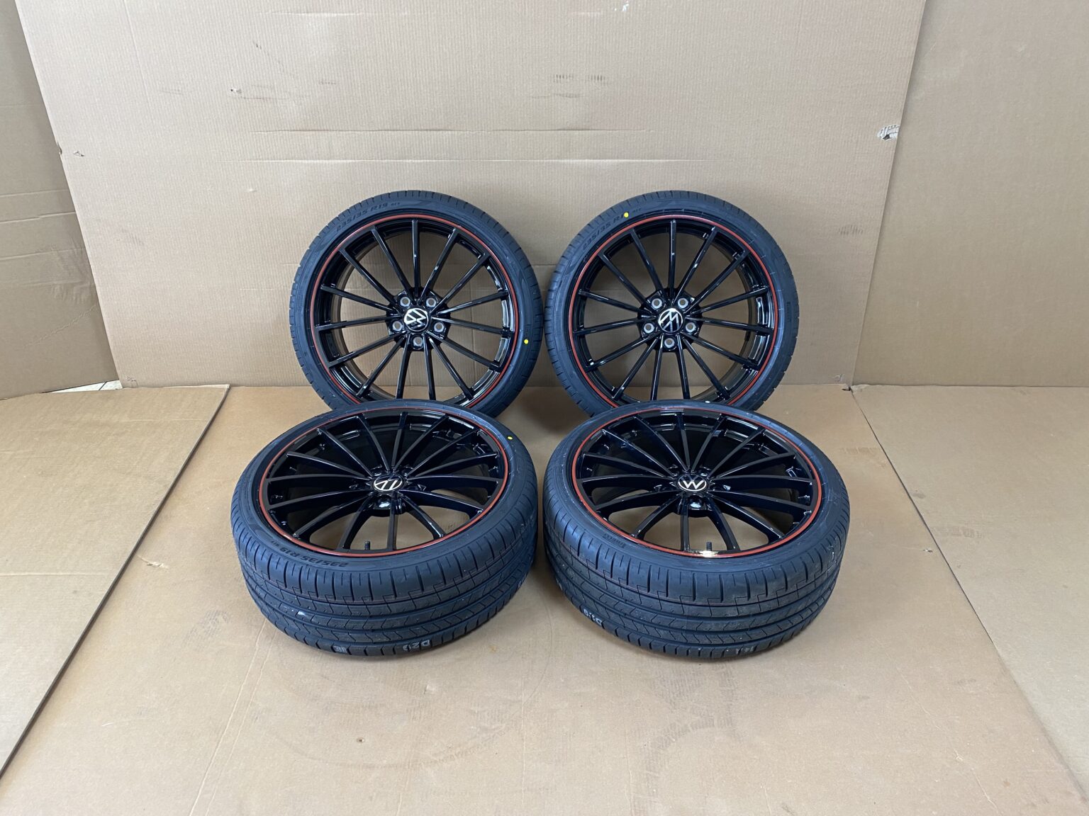 19 Inch VW Golf 8 GTI Clubsport Set Rims With New Tires