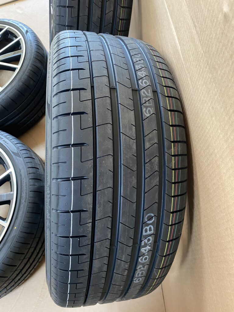 21 Inch Audi A7 4K8 Set Rims With New Tires 4K8601025Q