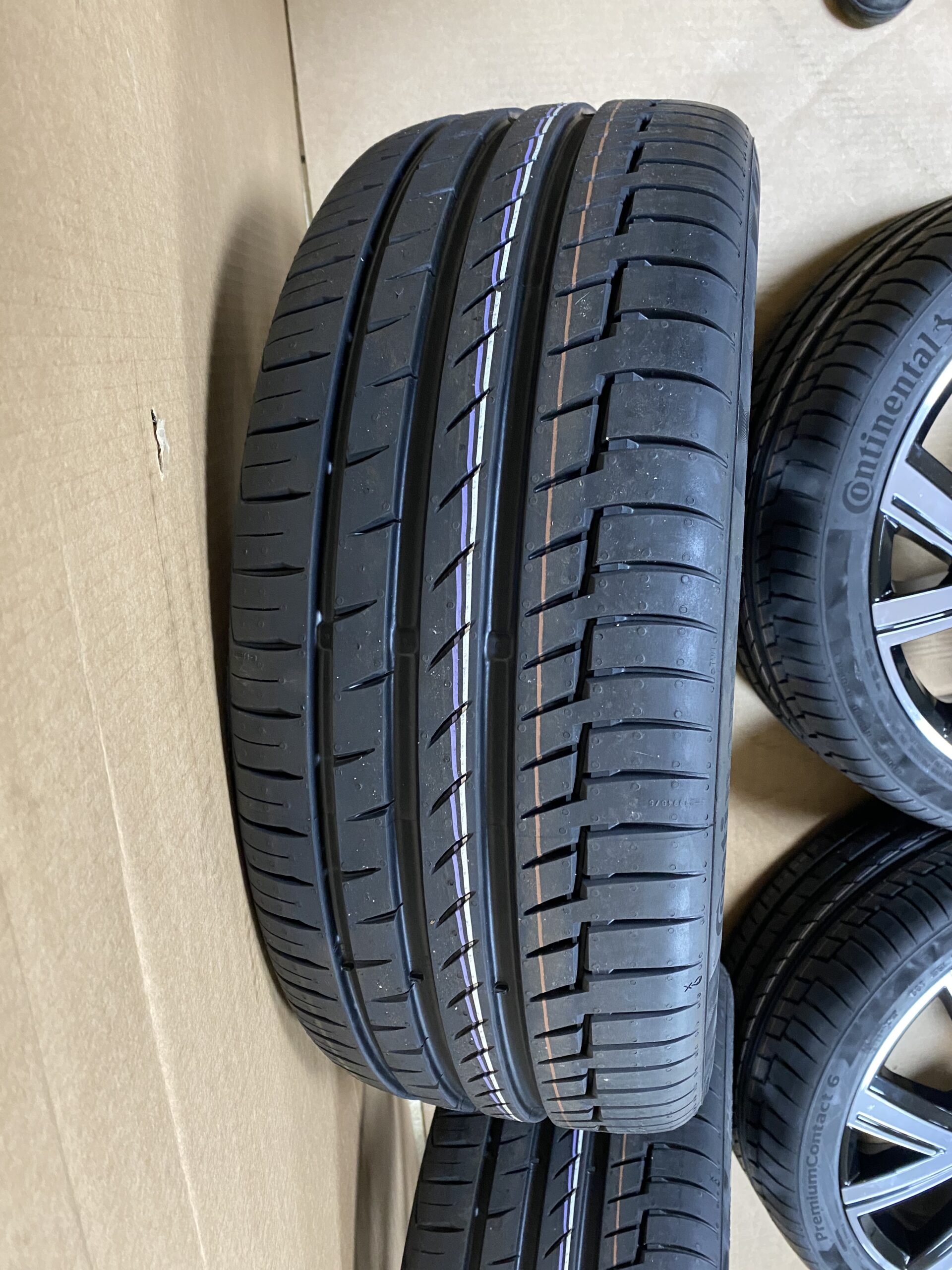 18 Inch Golf 8 5H Set Rims With New Tires 5H0601025AE