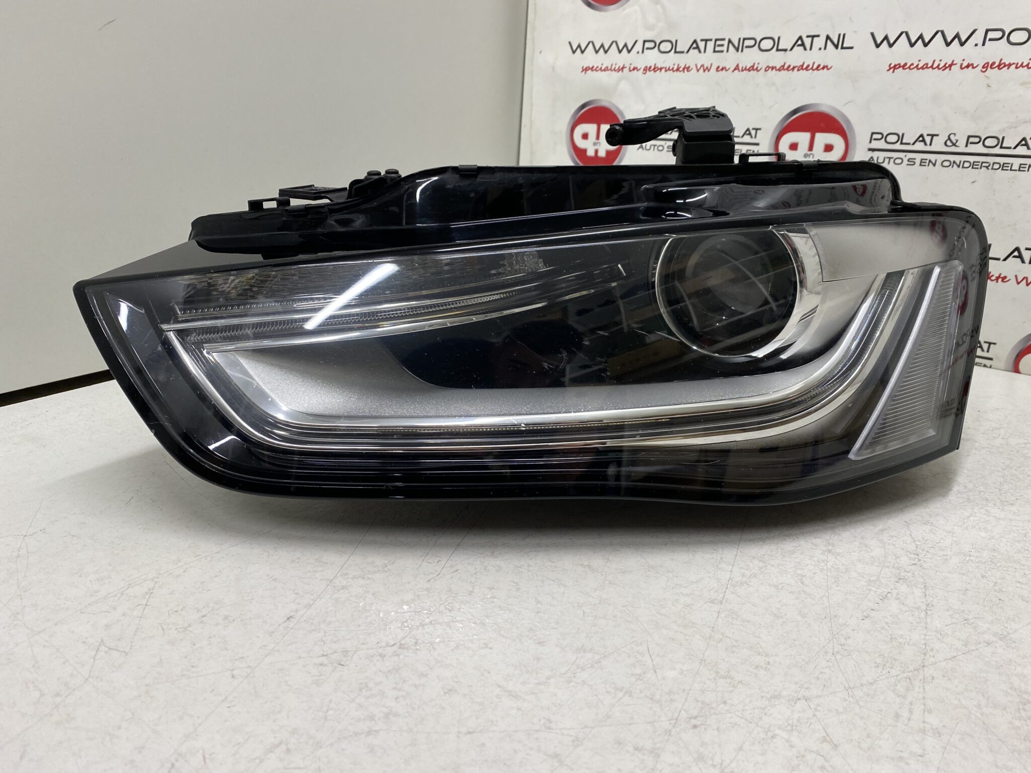 Audi A4 8K Xenon Headlight Left Front 8K0941005