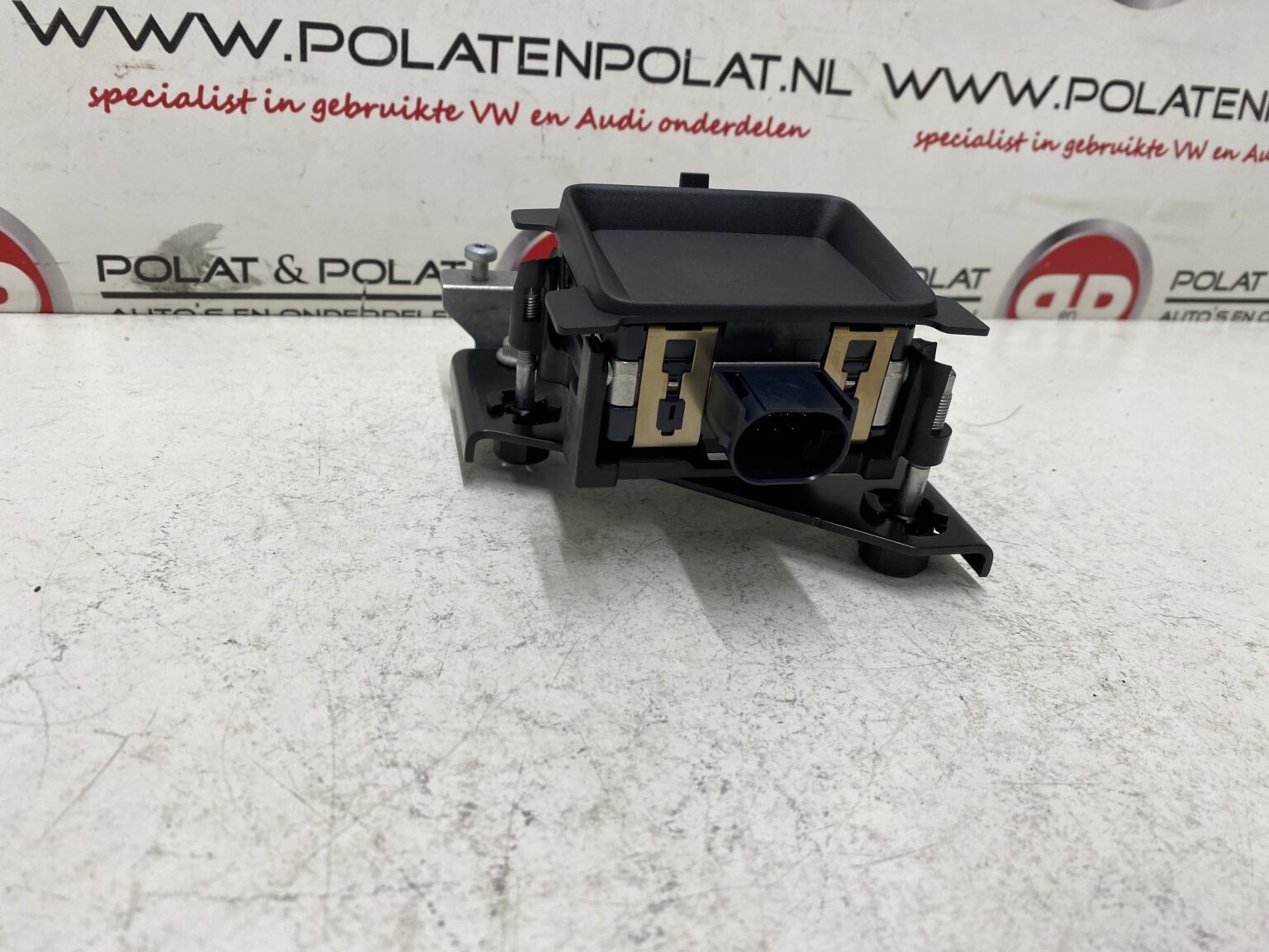 Audi A3 S3 8V ACC Radar Sensor New 5Q0907561N