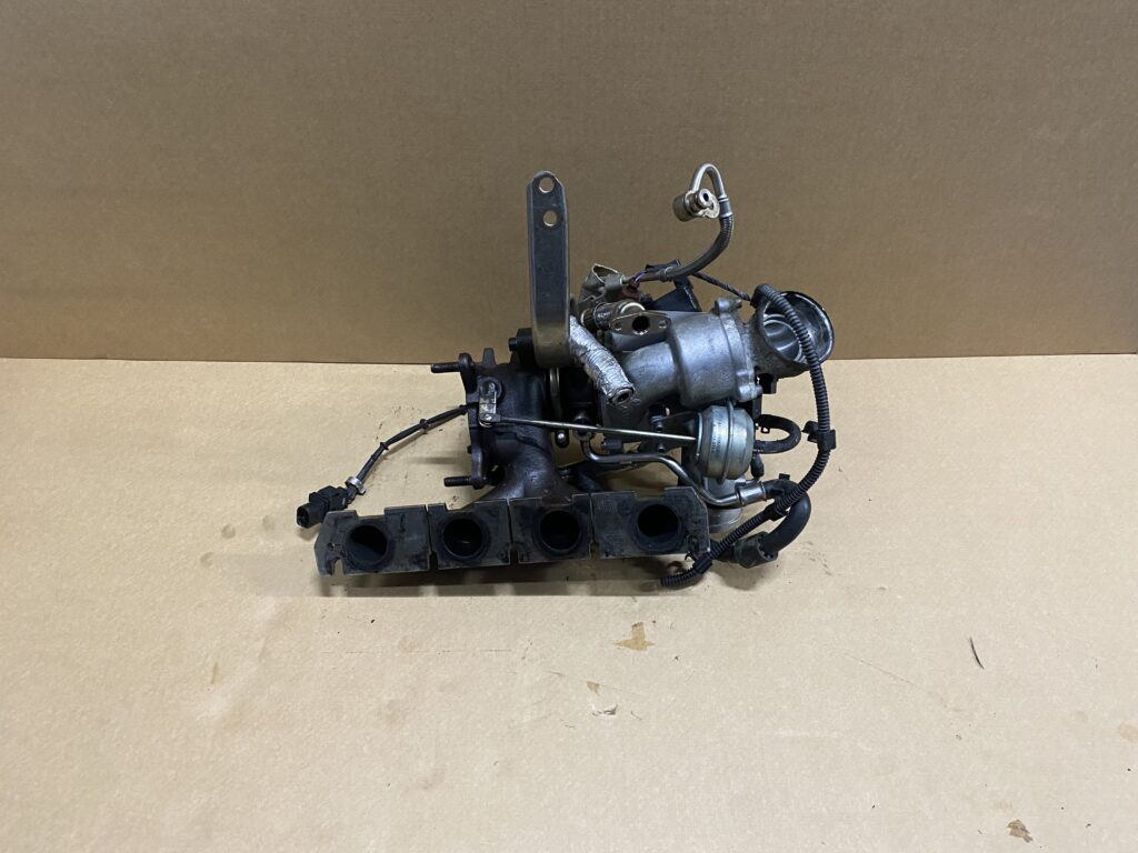 Audi Q3 8U Turbocharger Turbo 06J145713F