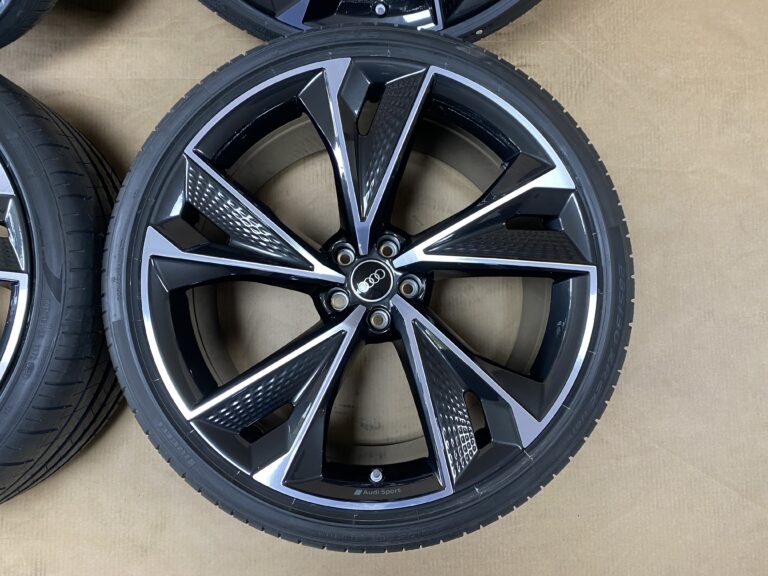 22 Inch Audi RS6 RS7 4K Wheels With New Tires 4K0601025BB