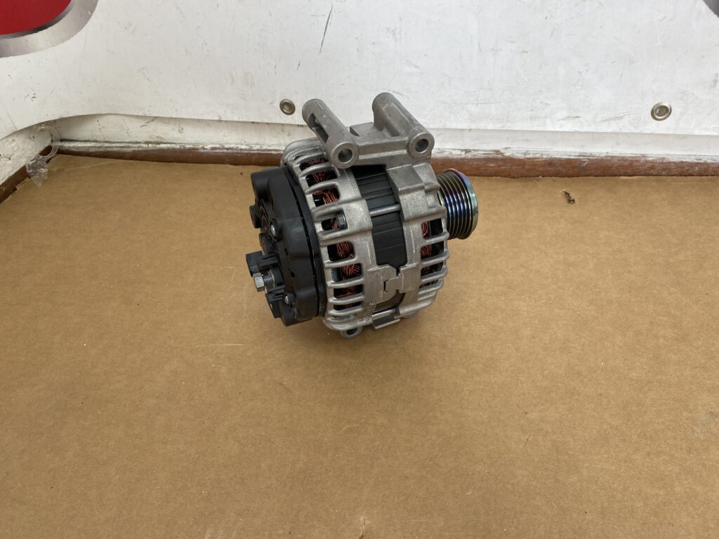 VW – Audi Alternator 06K903024A