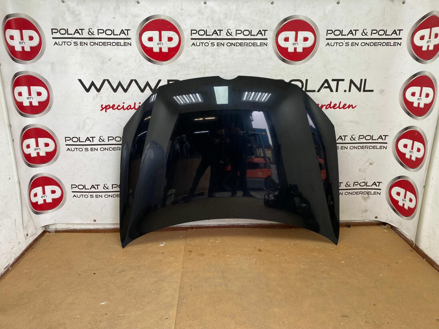 Originele VW Golf 5 Motorkap kleurcode LC9X - Polat & Polat