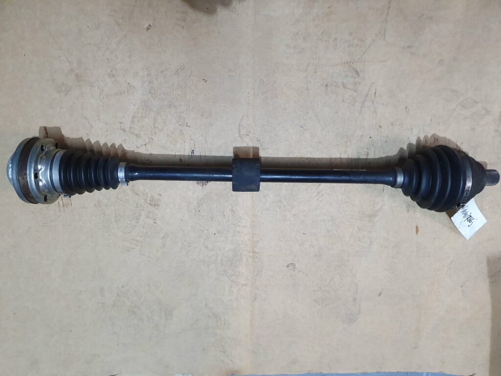 VW Tiguan 5N Drive Shaft 5N0407766J