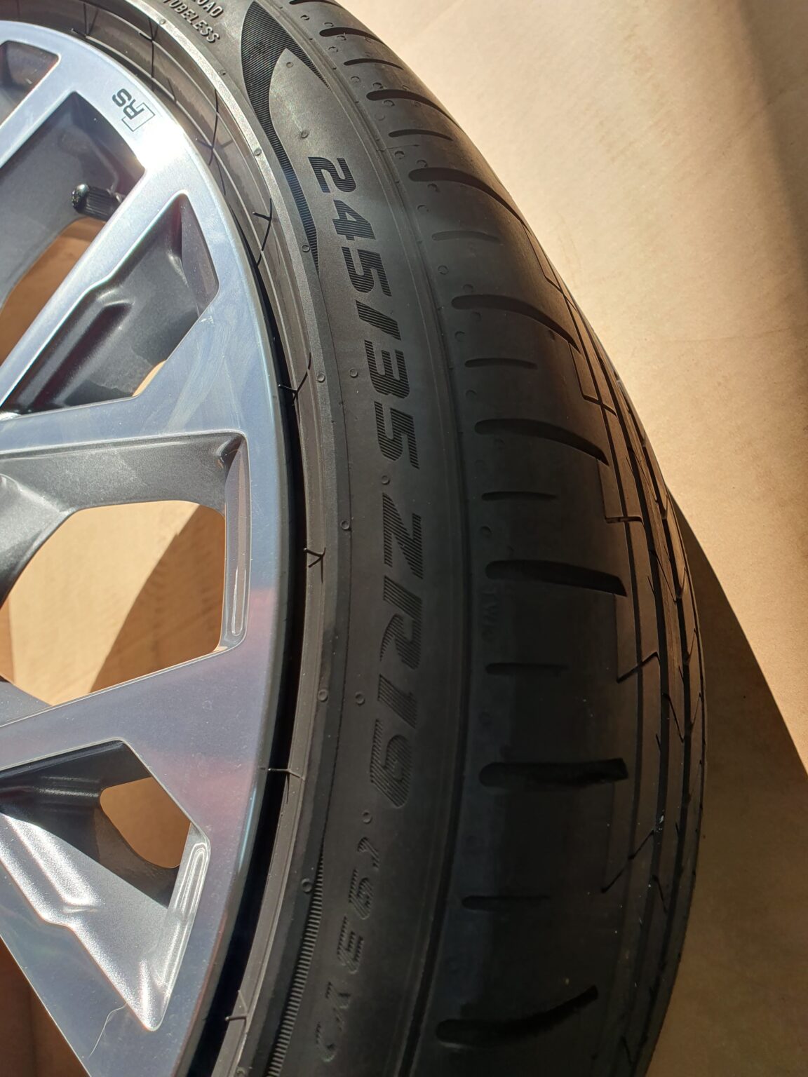 Audi A3 RS3 8Y Rims + Tires 8Y0601025BM