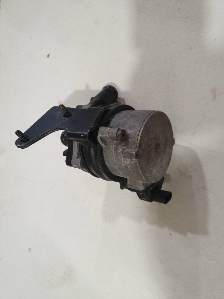 VW - Audi Additional Water Pump 8K0965567
