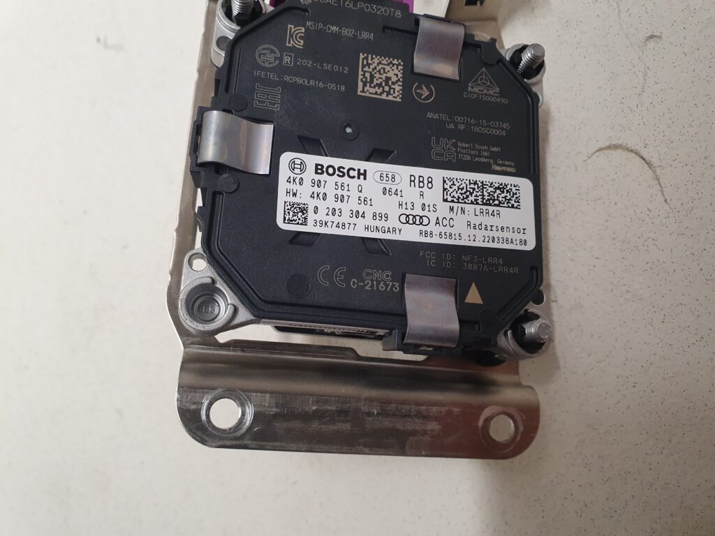 Audi - ACC Radar Sensor Front 4K0907561Q