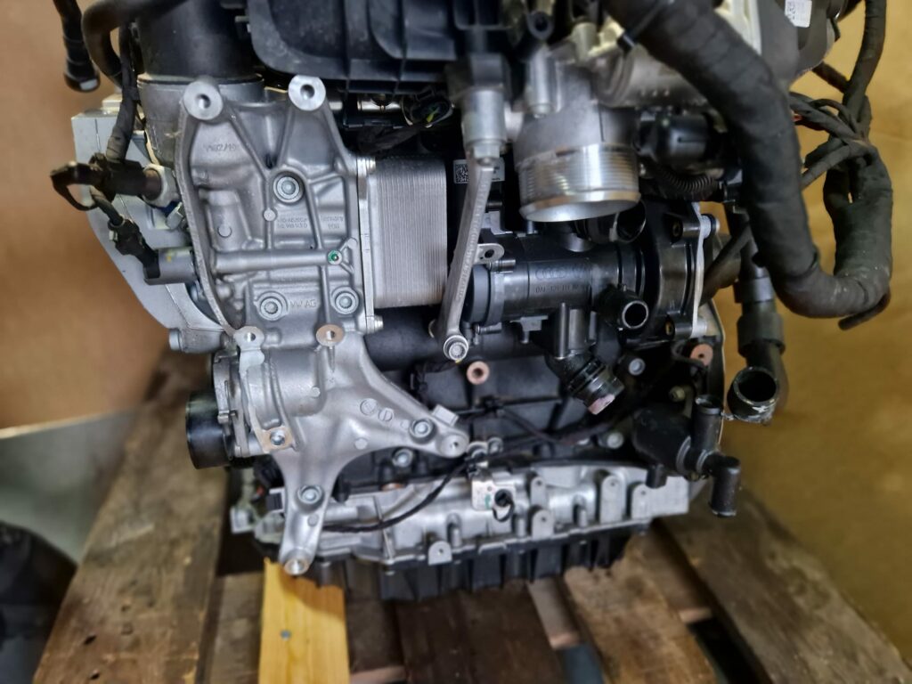 VW Golf 7 R/T-Roc R 2.0TSI DNU Engine