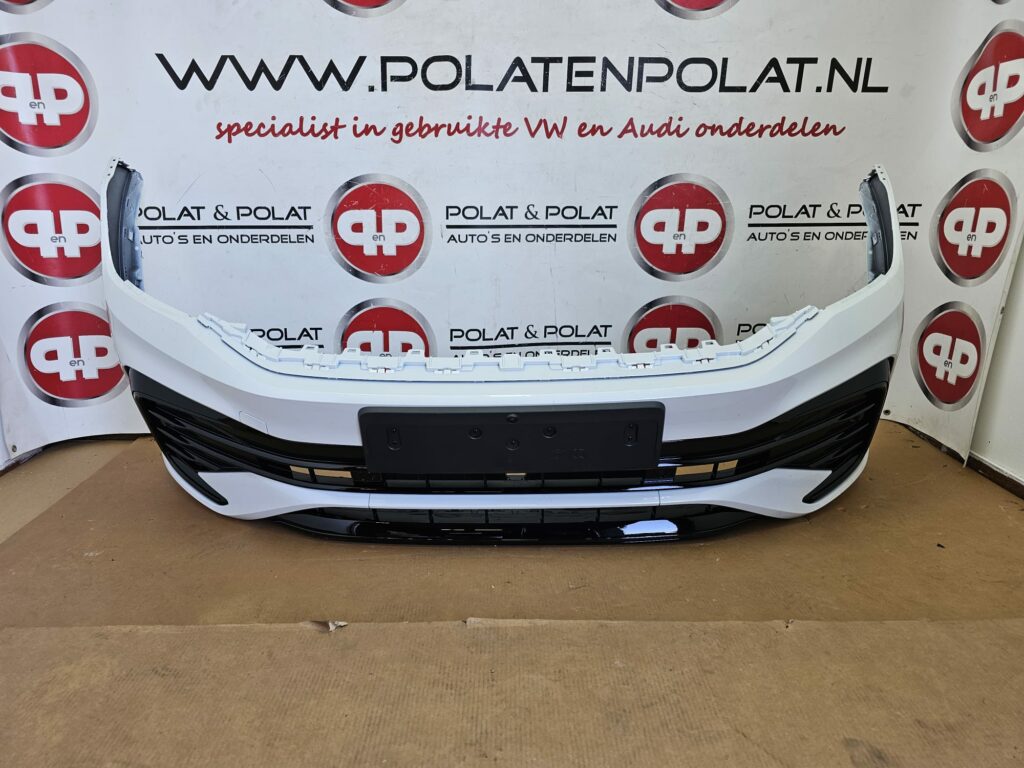 VW TIGUAN R-Line FRONT BUMPER 6x PDC LOK1