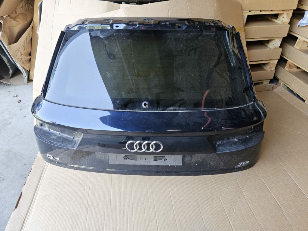 Audi Q7 4M Tailgate Dark Blue