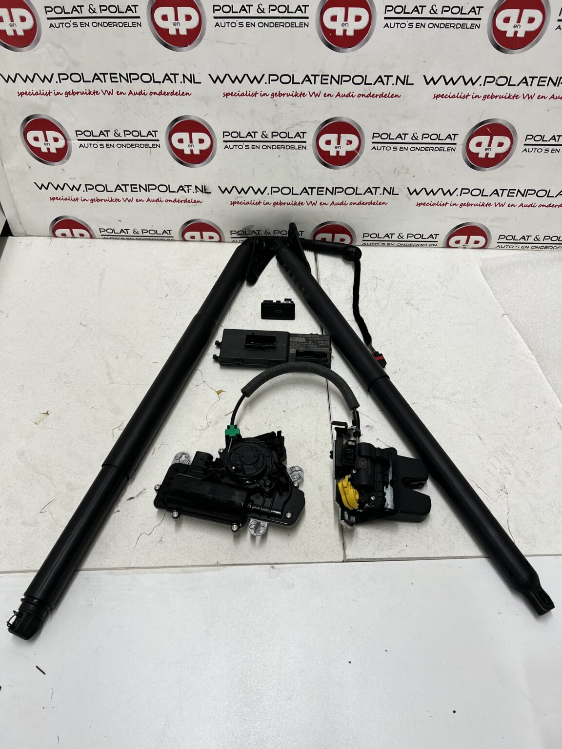 VW Tiguan facelift electric tailgate kit