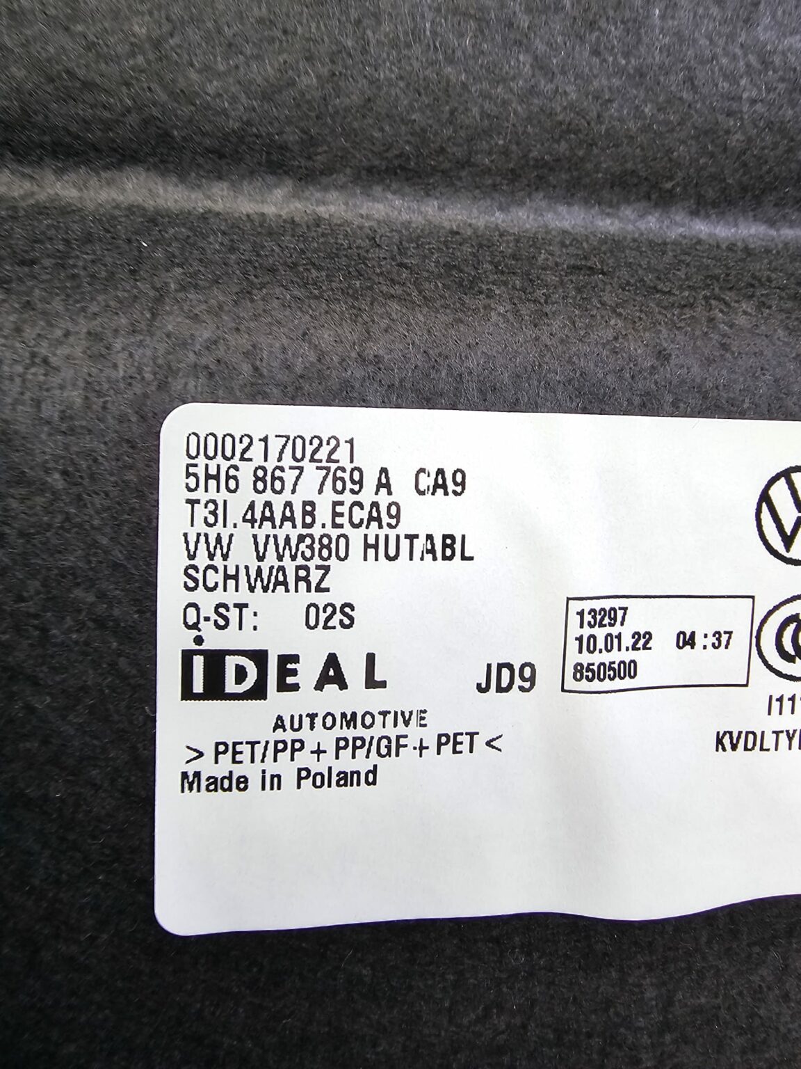 VW Golf 8 Parcel shelf