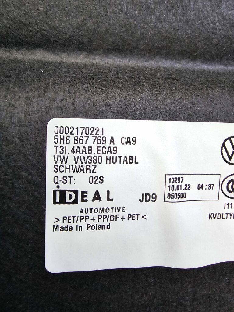 VW Golf 8 Parcel shelf