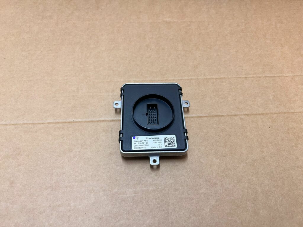 Porsche Headlight module