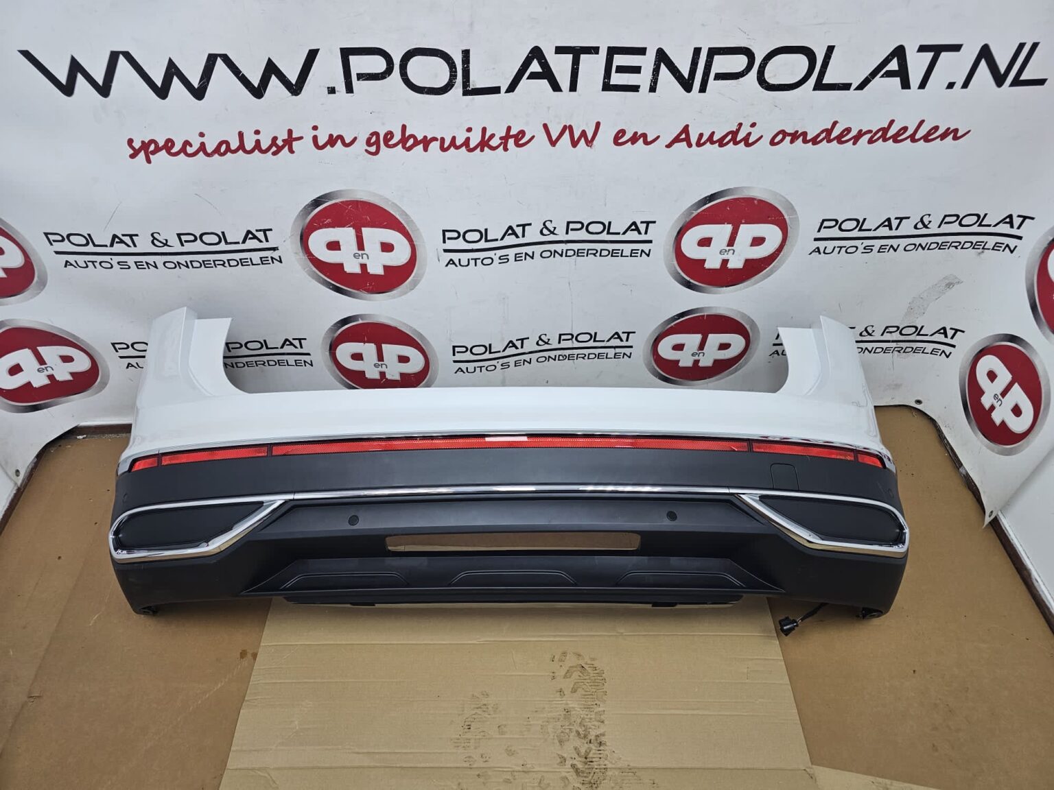 VW Tiguan 5NA style Rear bumper LOK1