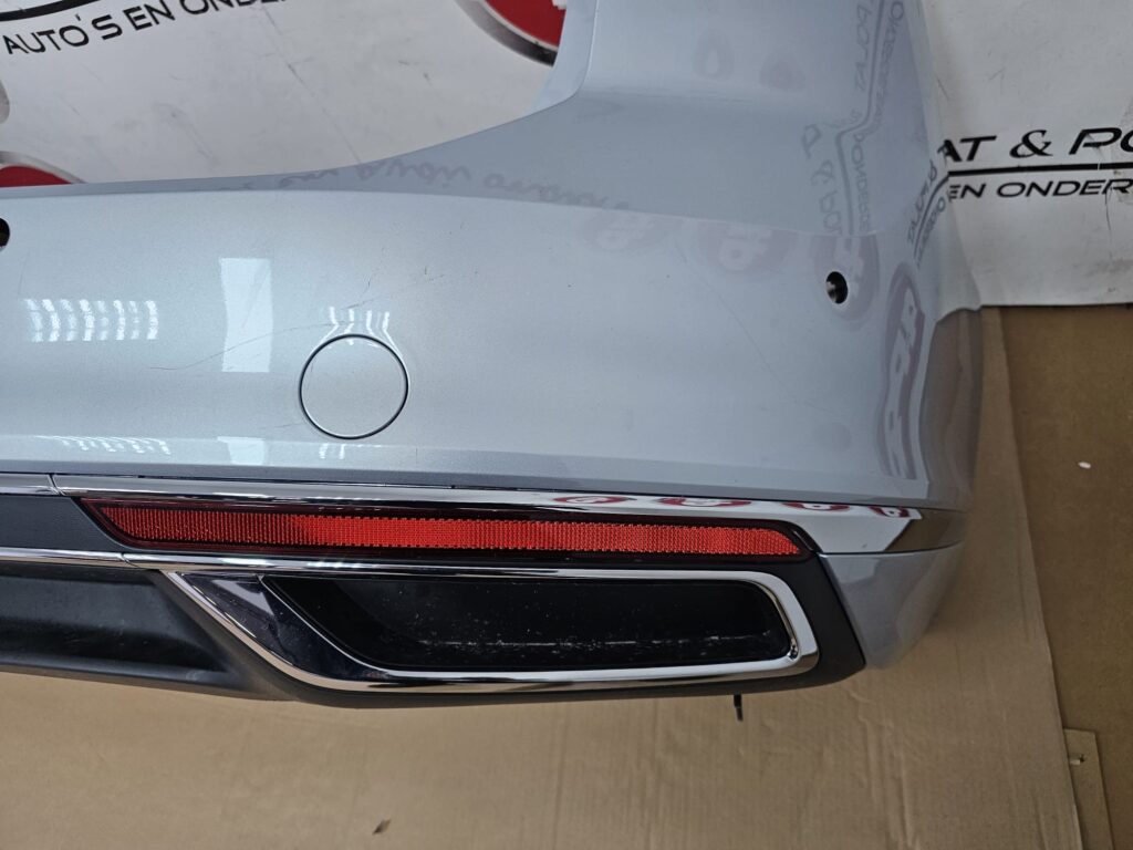VW Passat B8 Variant Rear Bumper 4x PDC