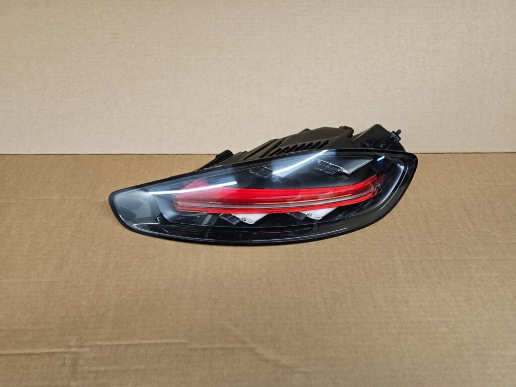 PORSCHE 718 Boxster / Cayman 982 982C tail light