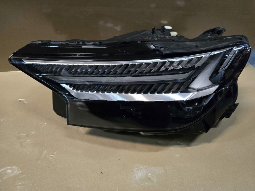 AUDI Q4 E-Tron Matrix headlight