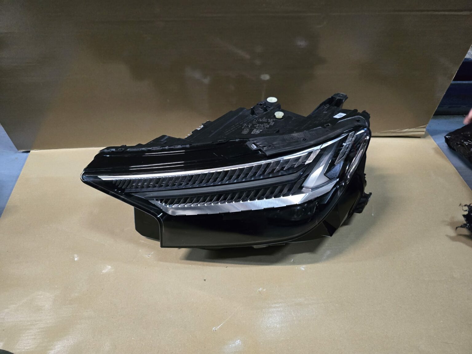 AUDI Q4 E-Tron Matrix headlight