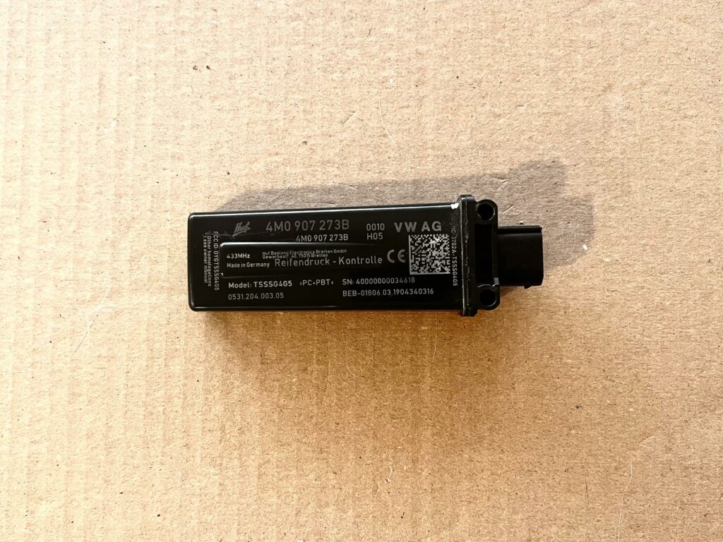 Audi RS6 Front Tire Pressure Control Unit
