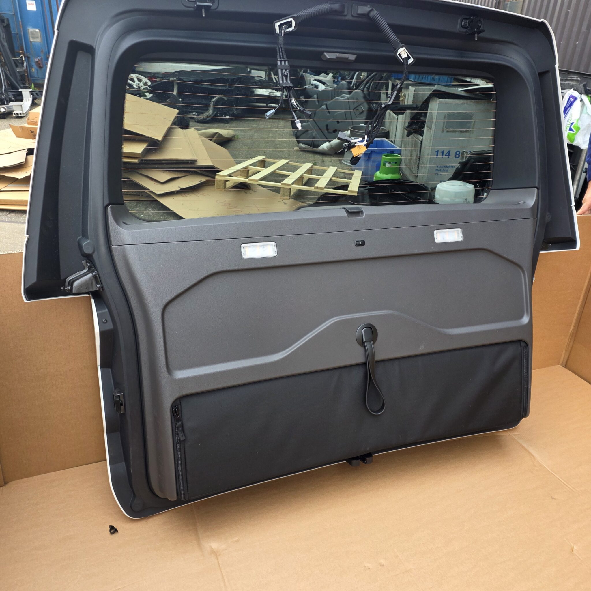 VW Multivan T7 california achterklep compleet - Polat & Polat