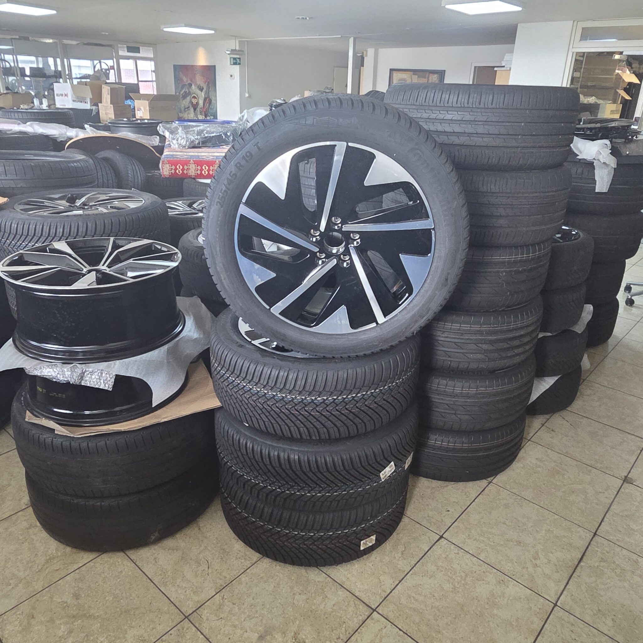 19 inch ID.4 ID.5 origineel VW 11A601025 Hamar all seasonbanden - Polat ...